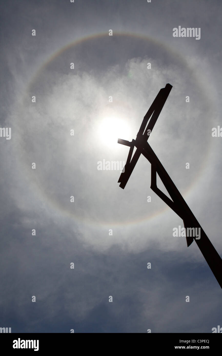 Statue representing the crucifixion of jesus hi-res stock photography ...
