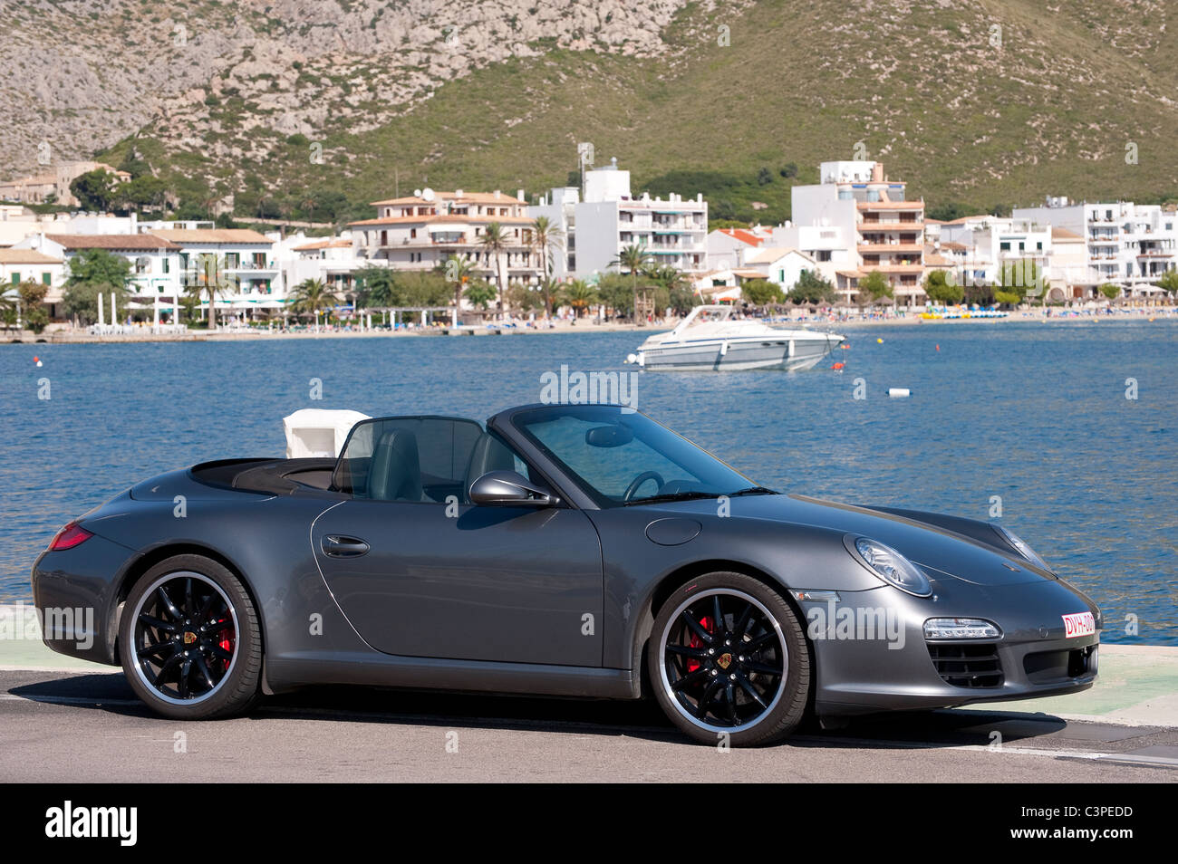 Porsche 911 side view hi-res stock photography and images - Alamy