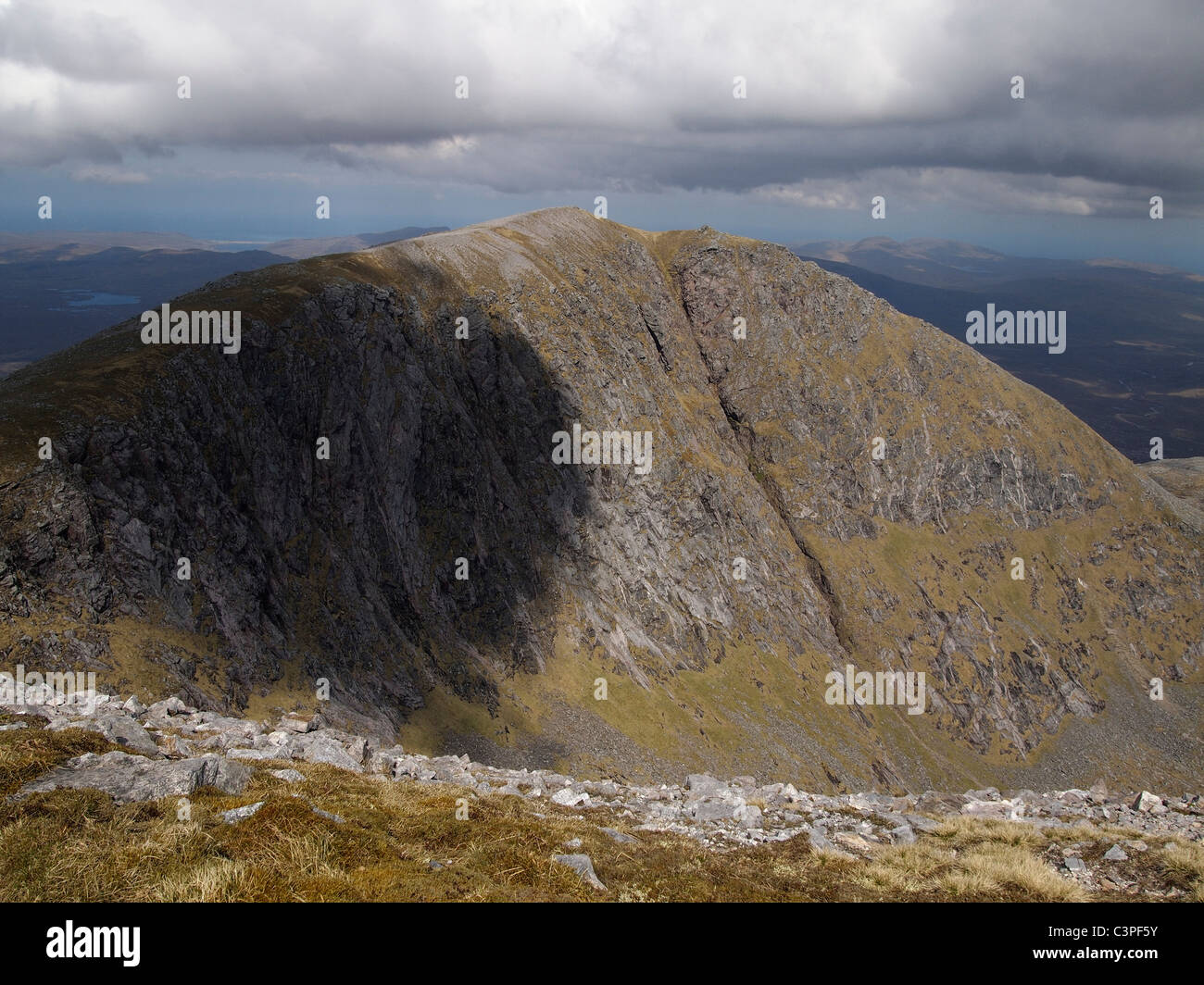 Summit of Ceann Garbh, Foinaven, Scotland from Ganu Mor Stock Photo - Alamy