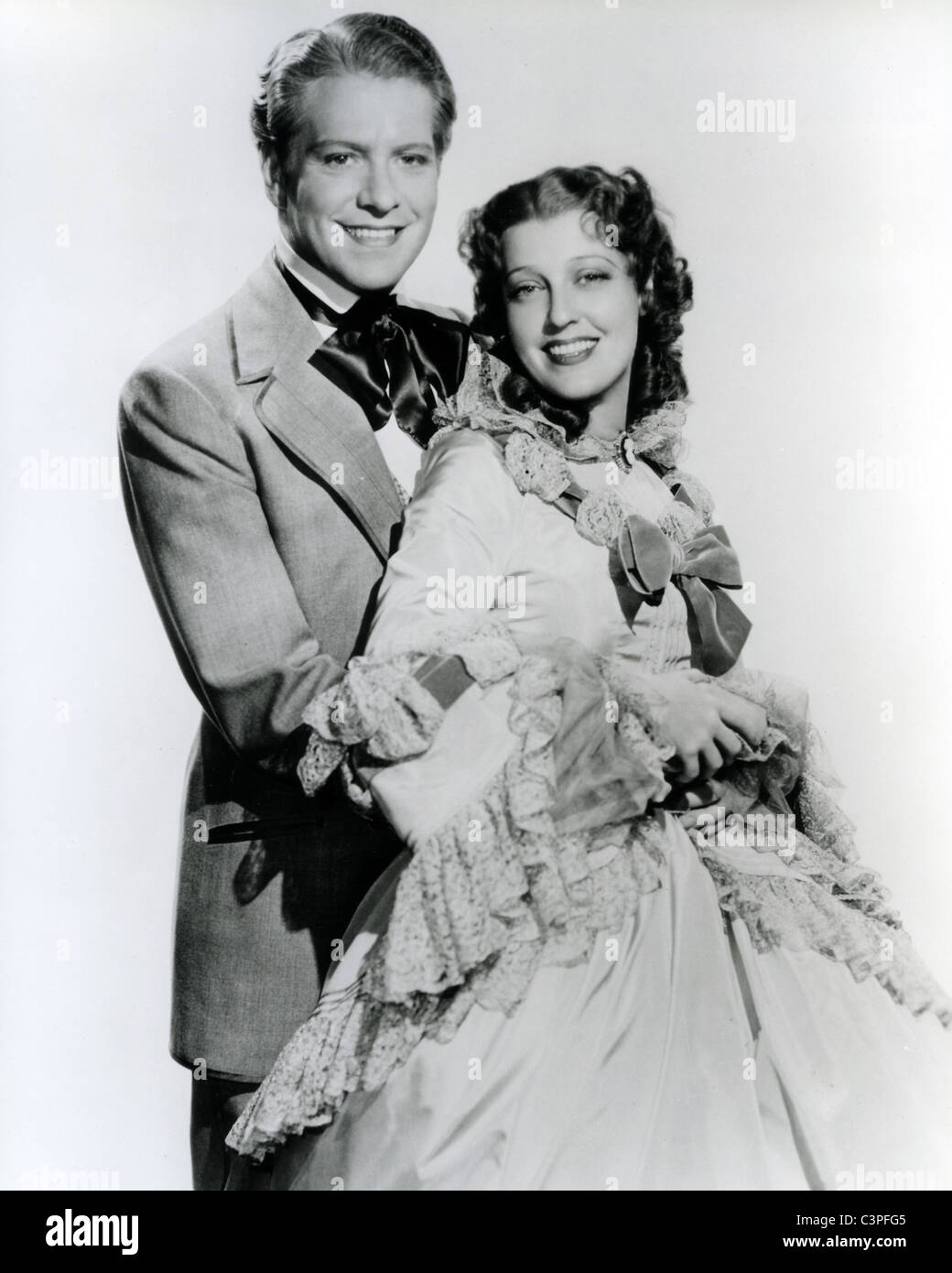 Nelson eddy and jeanette macdonald hi-res stock photography and images ...