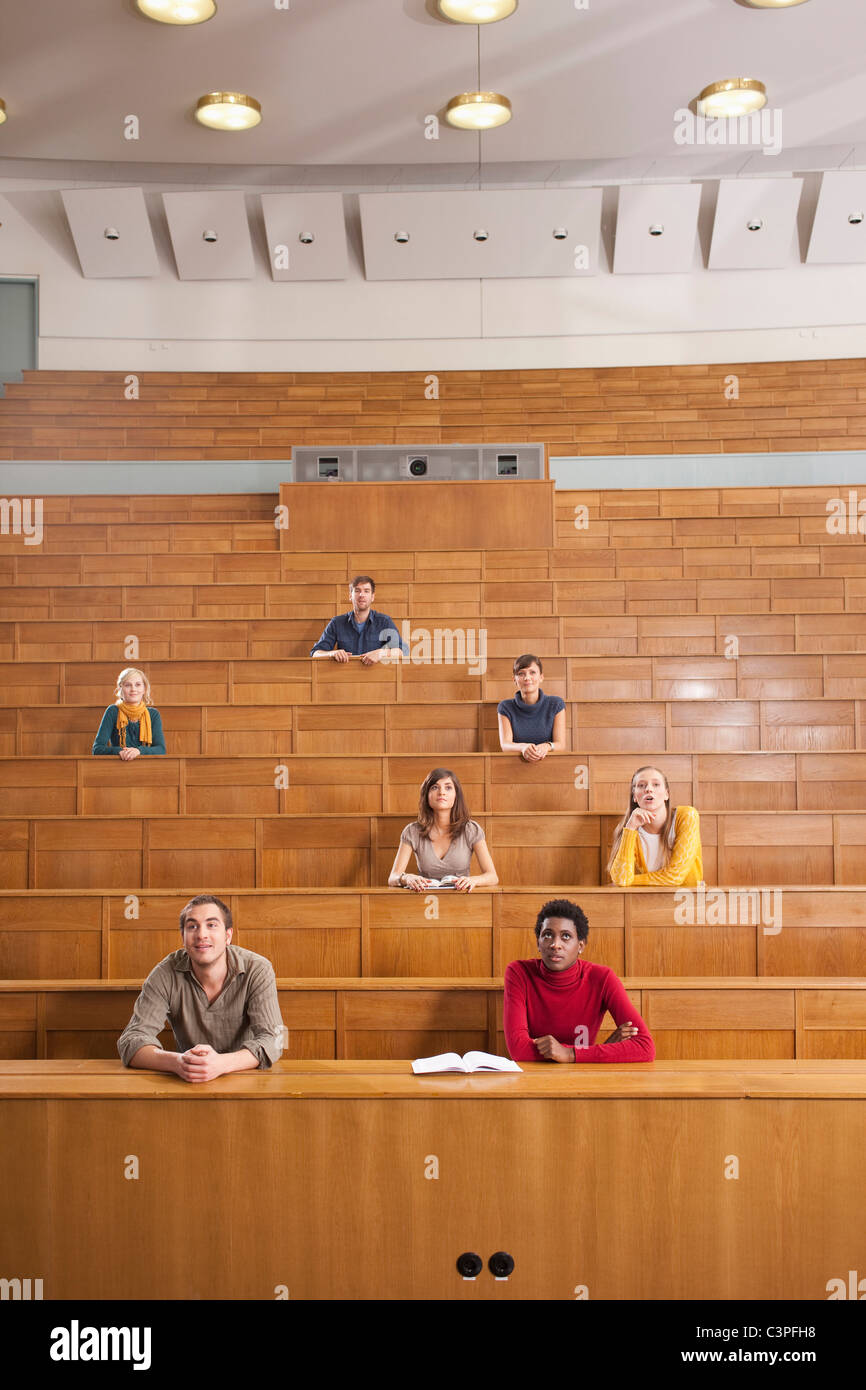 University classroom hi-res stock photography and images - Alamy