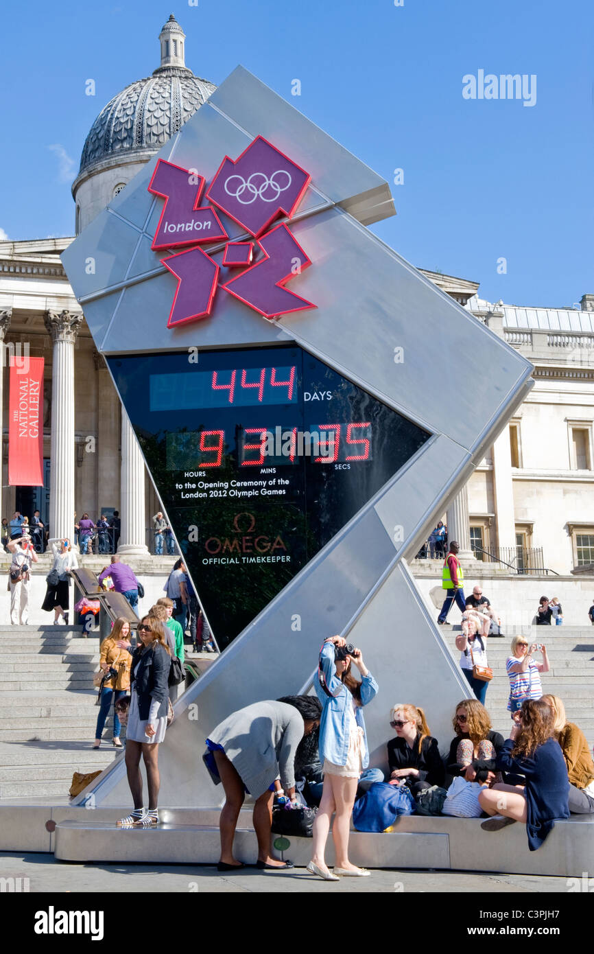 Westminster , Trafalgar Square official timepiece countdown clock to ...