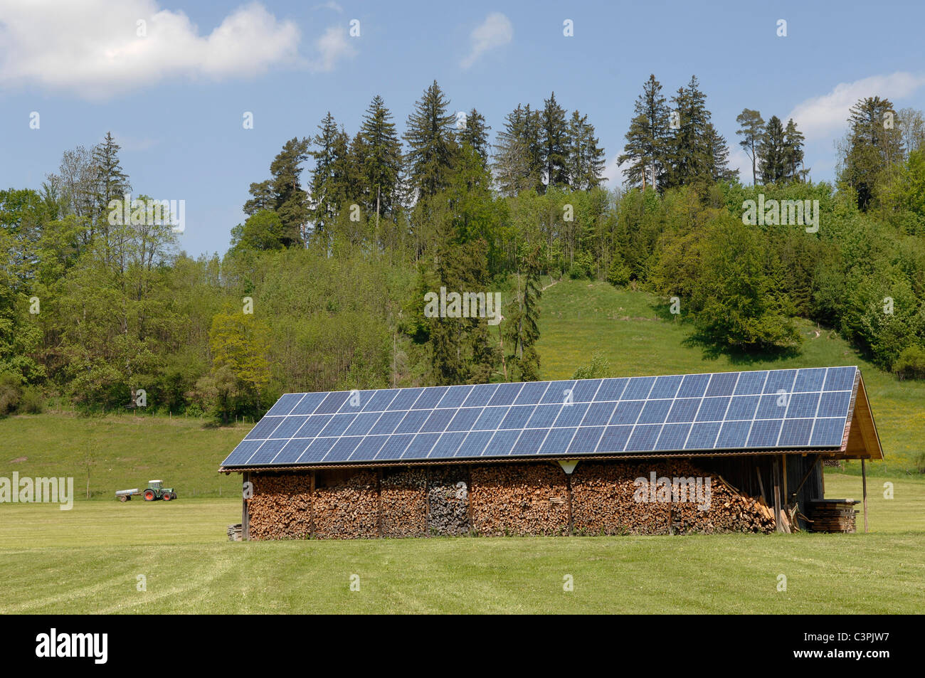 Wood shack with solar cell roof hi-res stock photography and images - Alamy