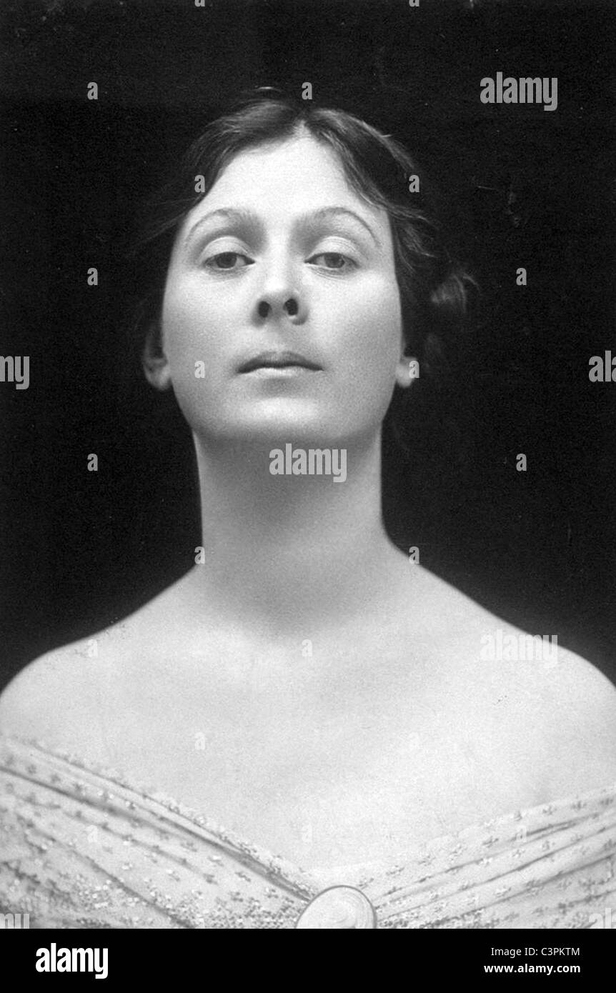 Isadora duncan hi-res stock photography and images - Alamy