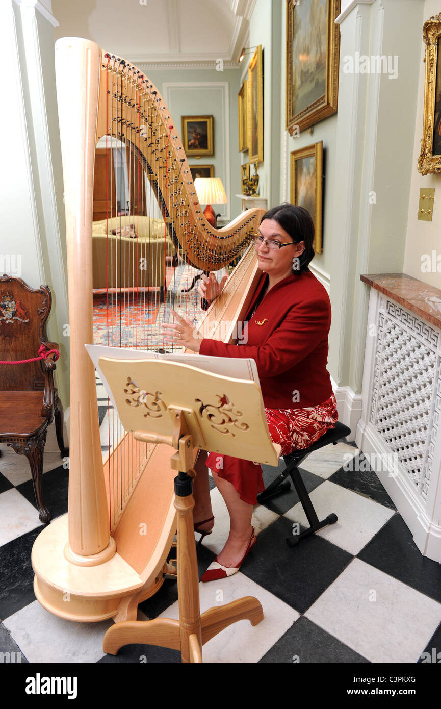 Helen elizabeth naylor hi-res stock photography and images - Alamy