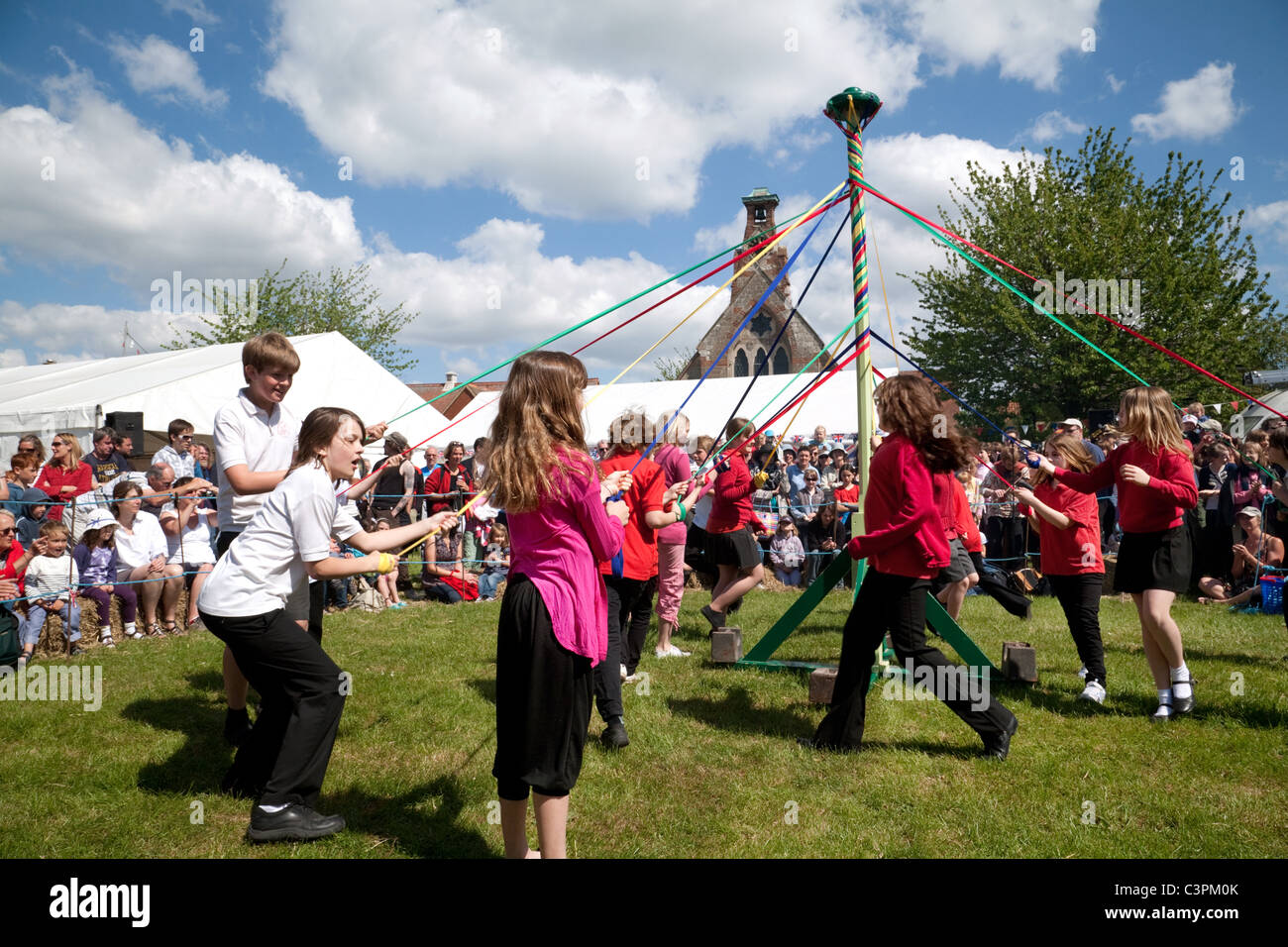 Maypole hi-res stock photography and images - Alamy