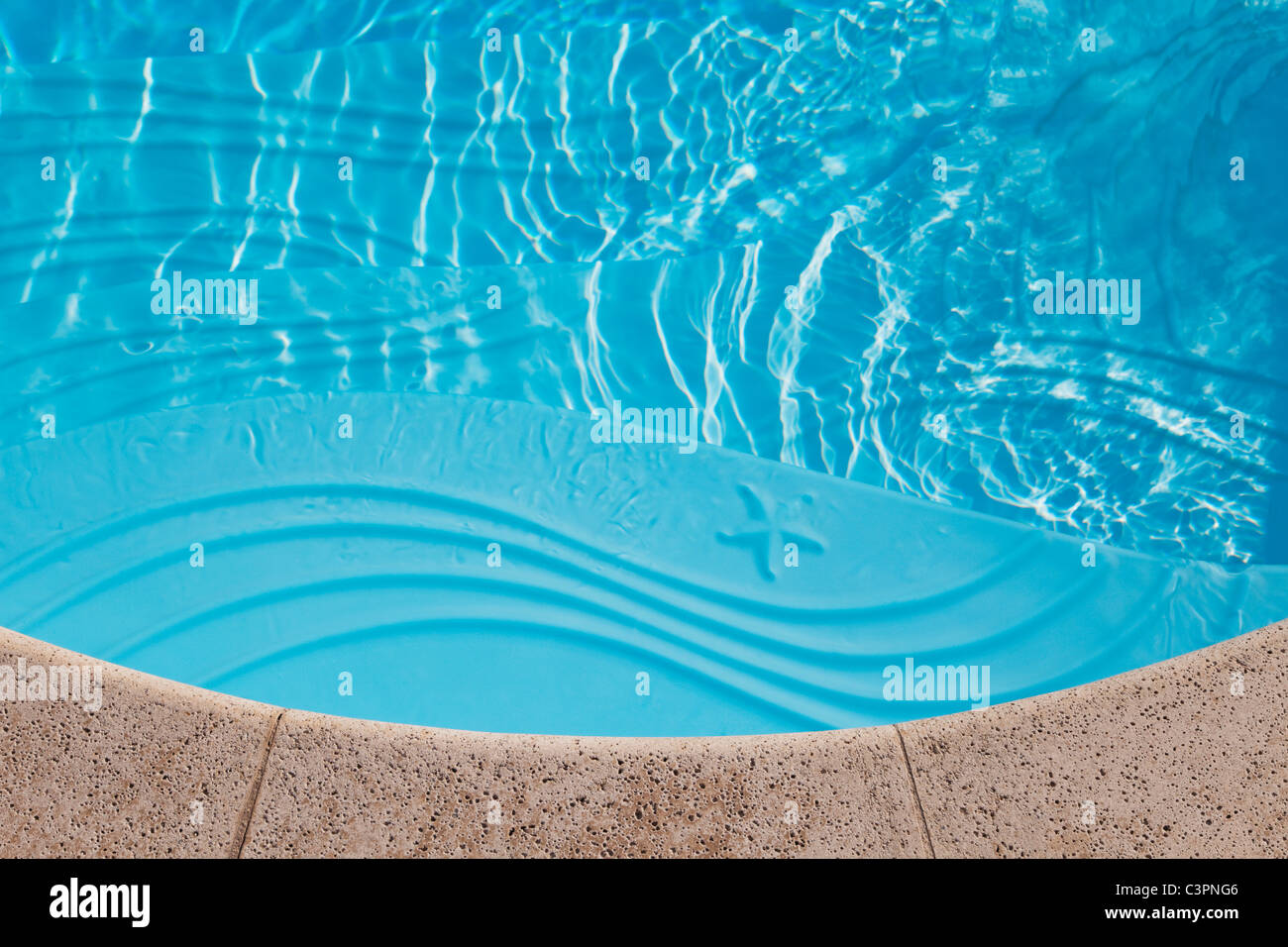 Elevated view swimming pool hi-res stock photography and images - Alamy