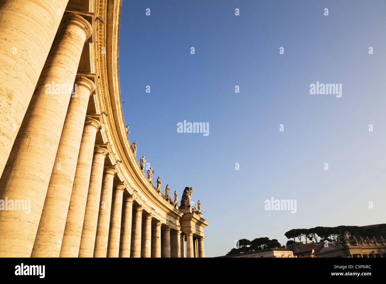 Italy, Rome, St peter's basilica with rows of columns Stock Photo - Alamy