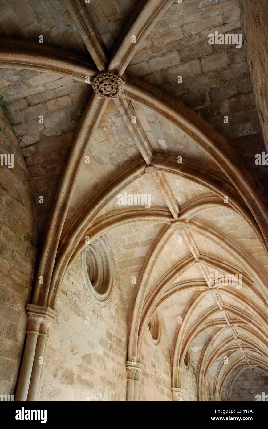 Cross vaults hi-res stock photography and images - Alamy