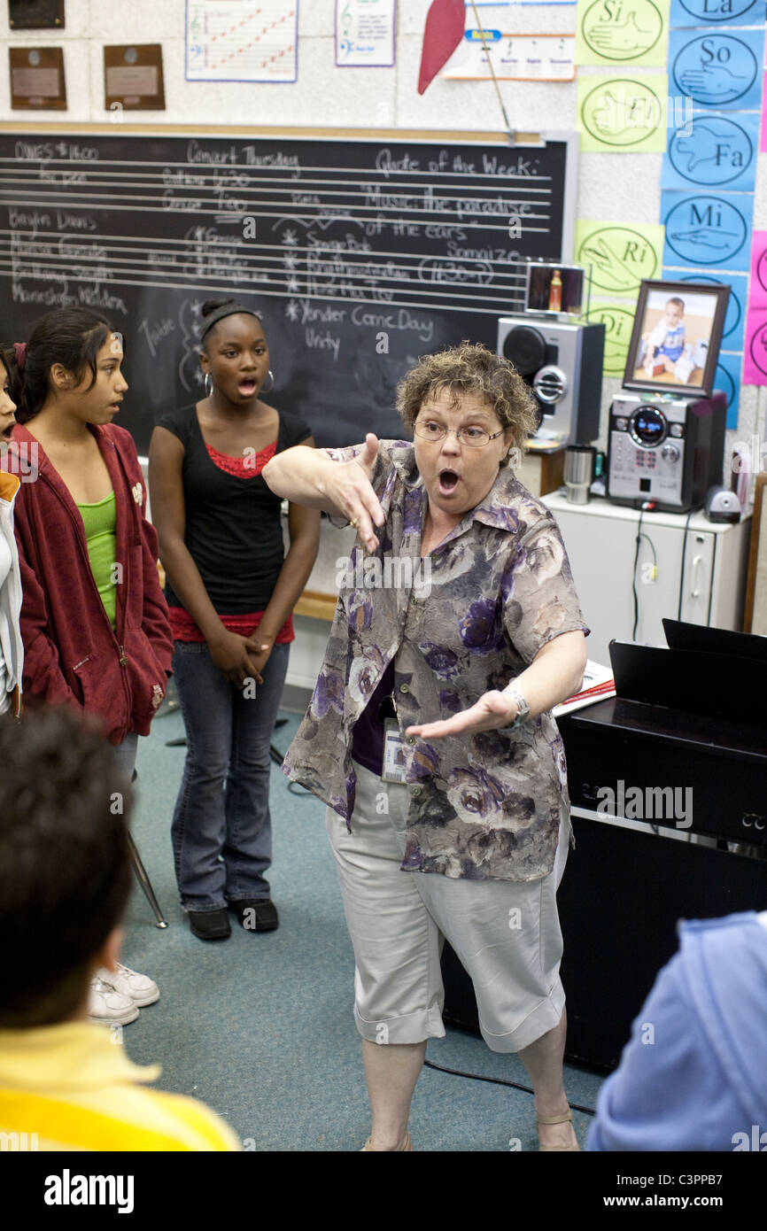 Students practice singing hi-res stock photography and images - Alamy