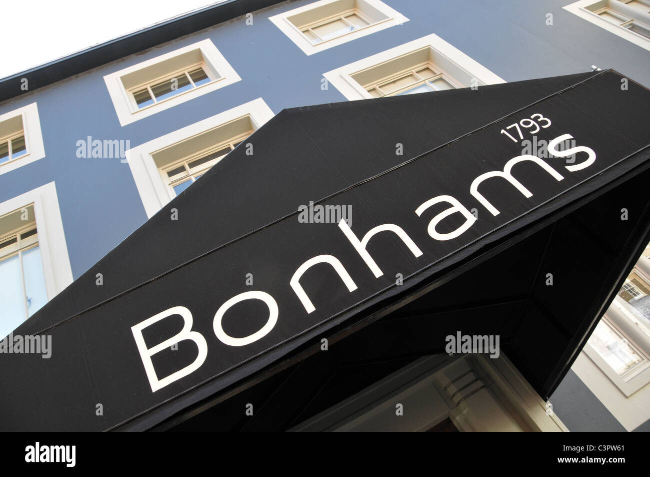 Bonhams Fine Art Auctions Auctioneers Valuers paintings art pictures ...