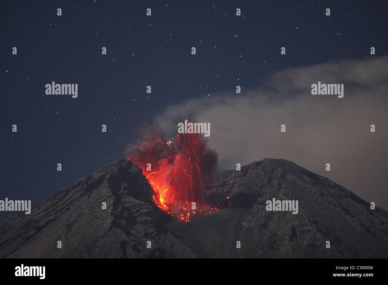 Semeru volcano erupting hi-res stock photography and images - Alamy