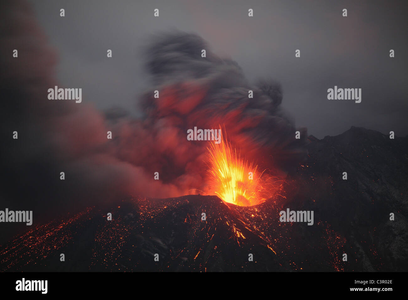 Japan, Kagoshima, Sakurajima volcano erupting Stock Photo - Alamy