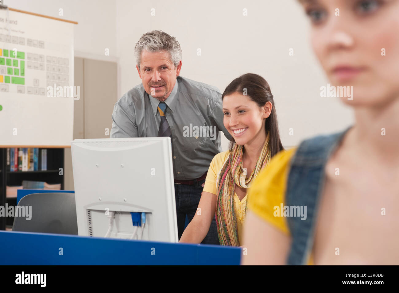 Senior students using computer hi-res stock photography and images - Alamy