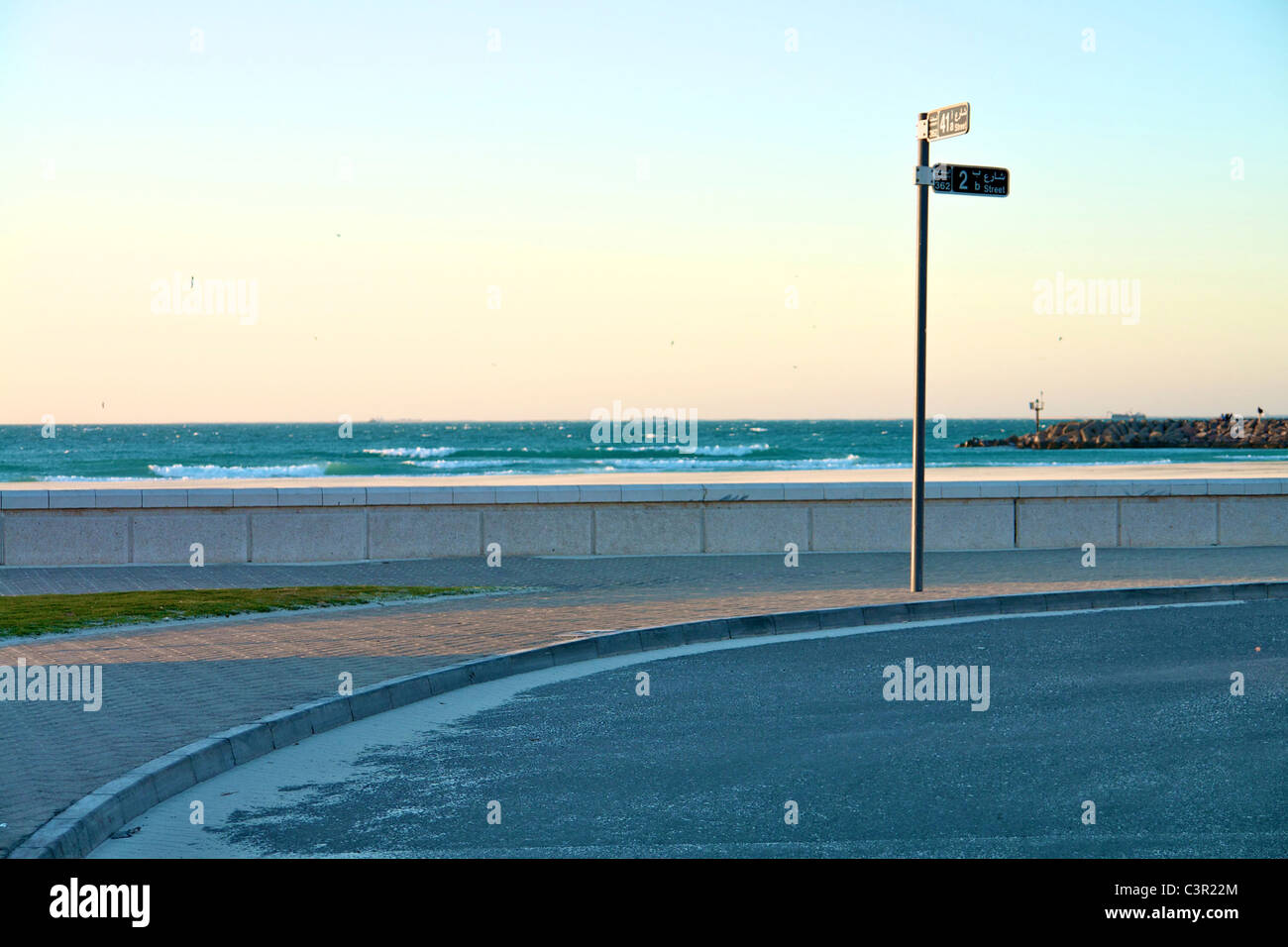 The beach dubai sign hi-res stock photography and images - Alamy