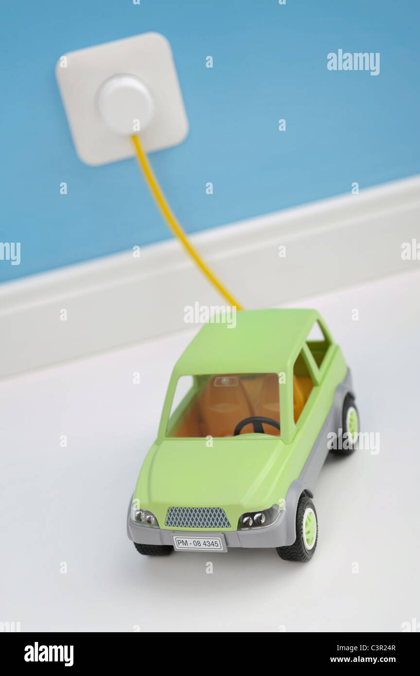 Wire car toy hi-res stock photography and images - Alamy