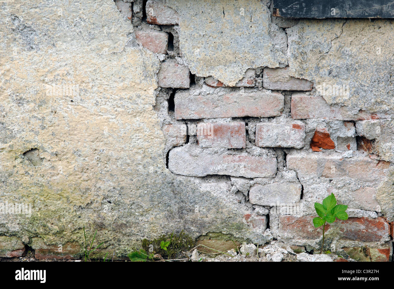 Germany, Munich, Broken wall at demolition house Stock Photo - Alamy