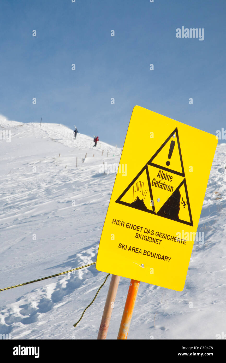 Skiing warning hi-res stock photography and images - Alamy