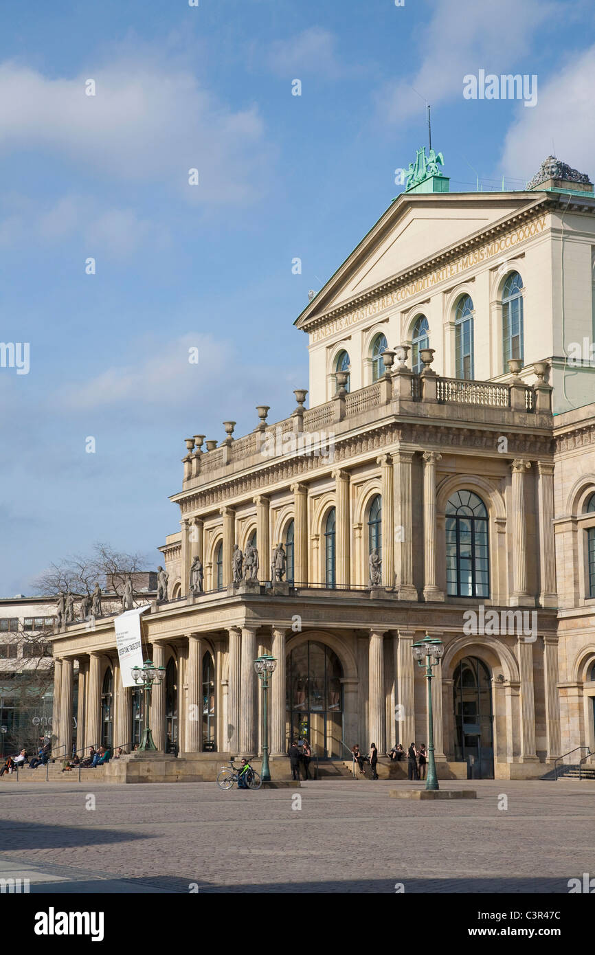 Hannover opera house hi-res stock photography and images - Alamy