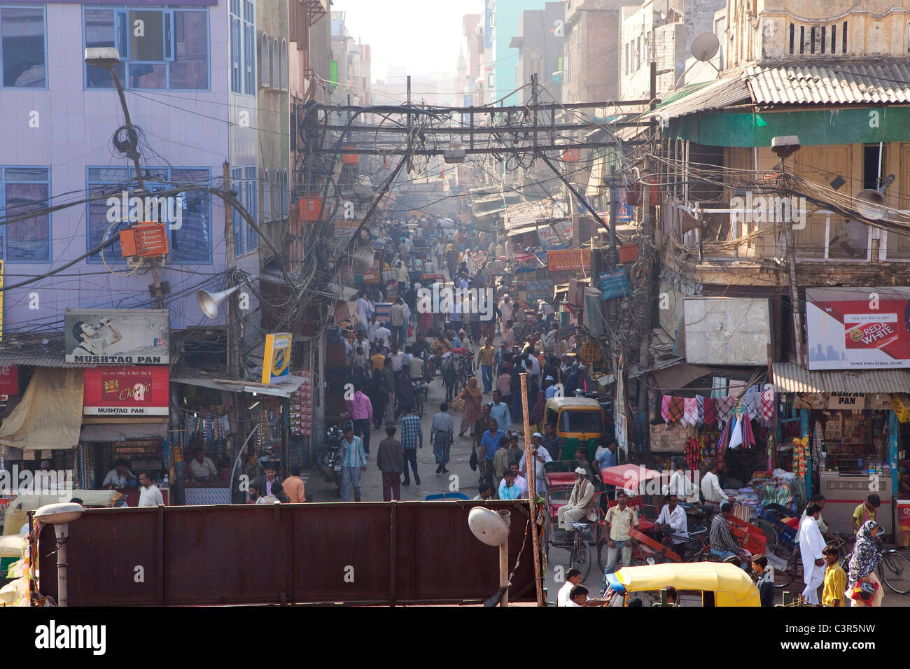 New delhi street hi-res stock photography and images - Alamy