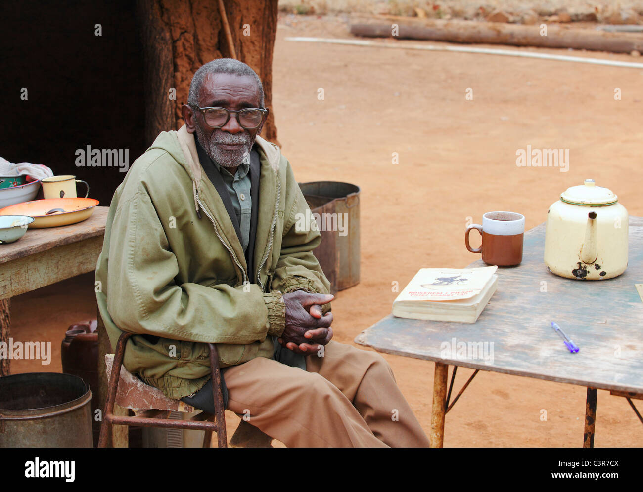 Ndebele people zimbabwe hi-res stock photography and images - Alamy
