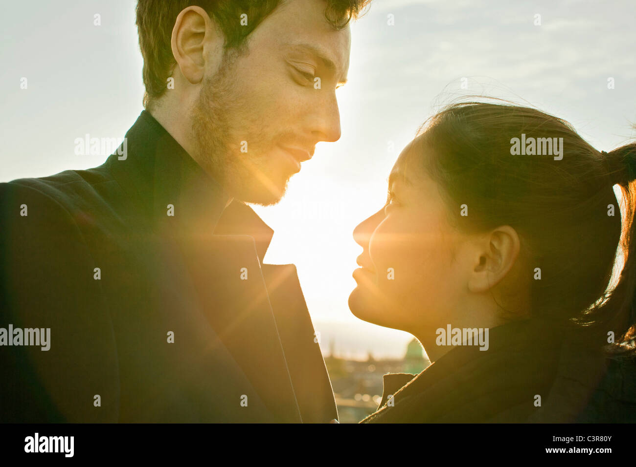 Looking each other deep in the eyes Stock Photo - Alamy