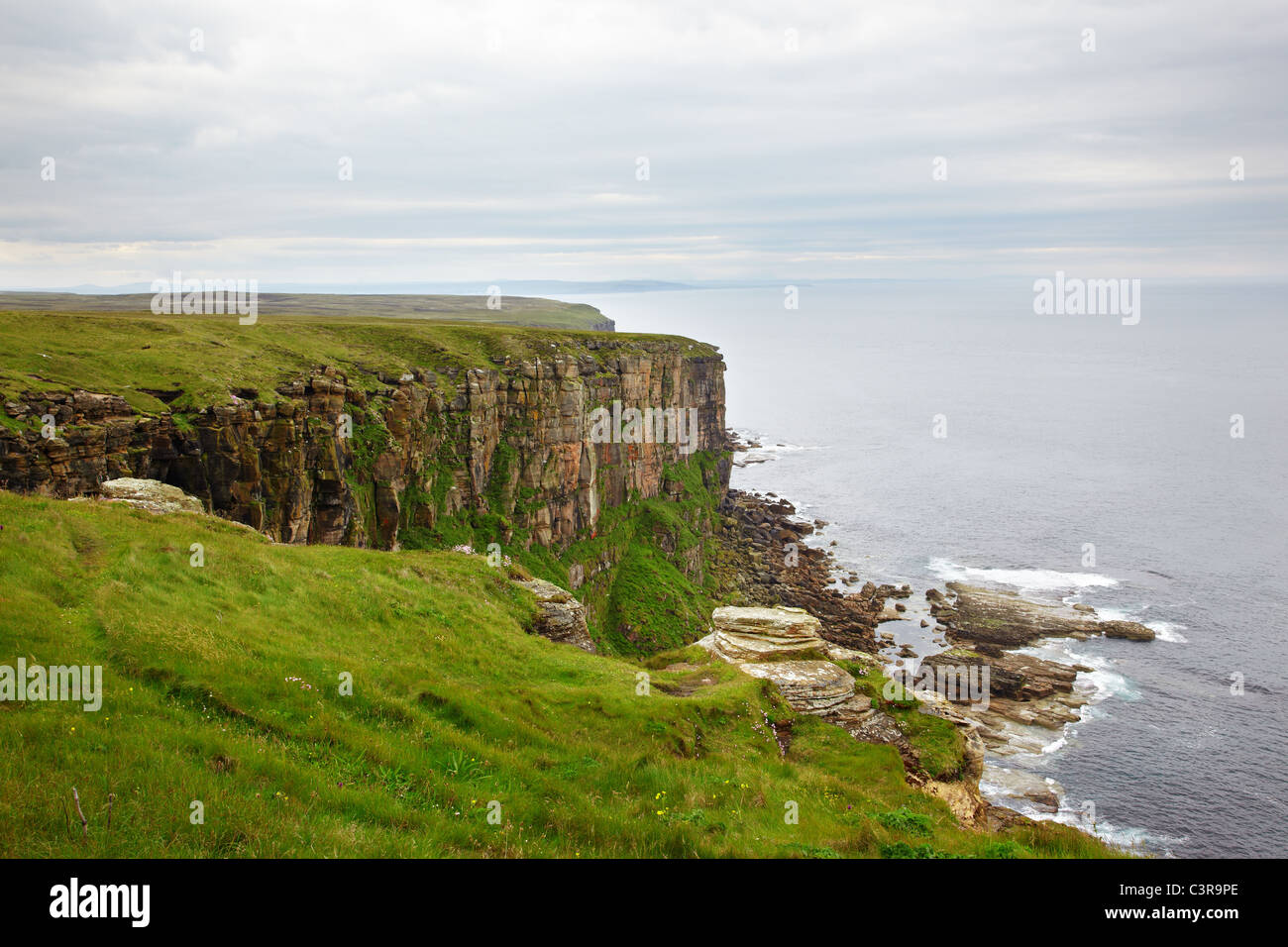 Scottish cliff hi-res stock photography and images - Alamy