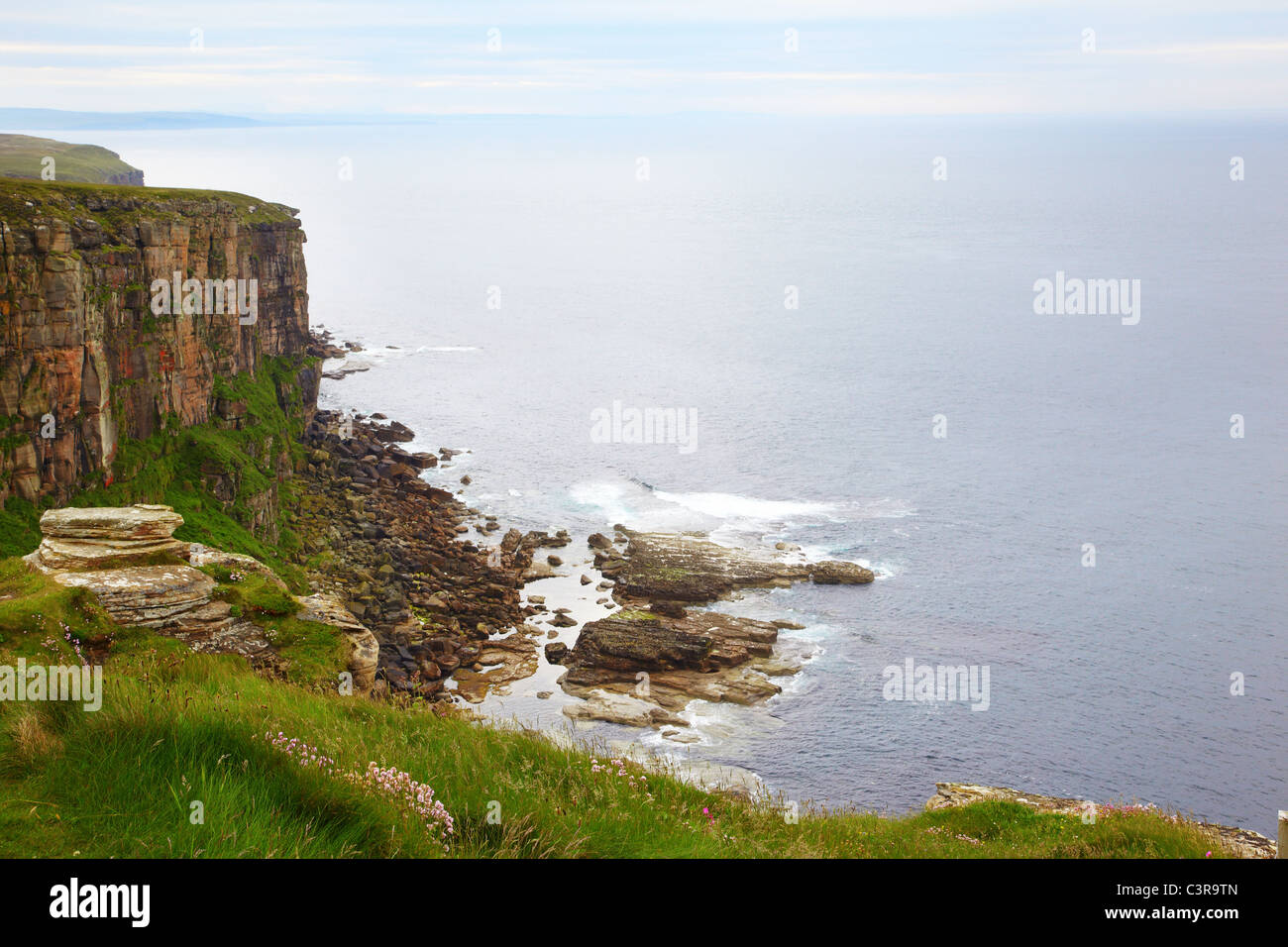 Scottish cliff hi-res stock photography and images - Alamy