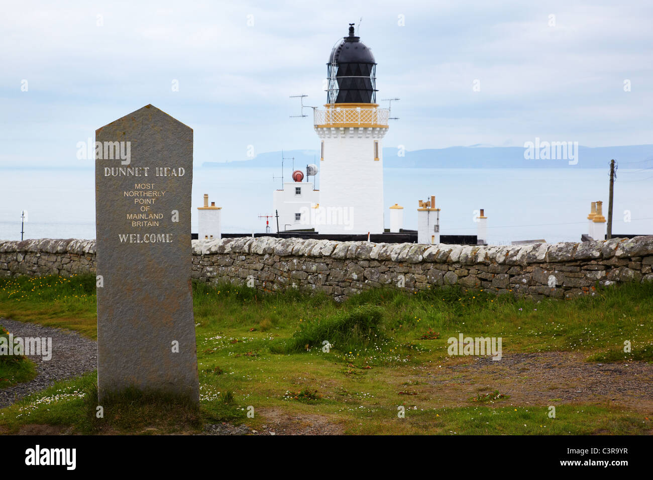 Lighthouse at Dunnet Head - the north point of scotland Stock Photo - Alamy