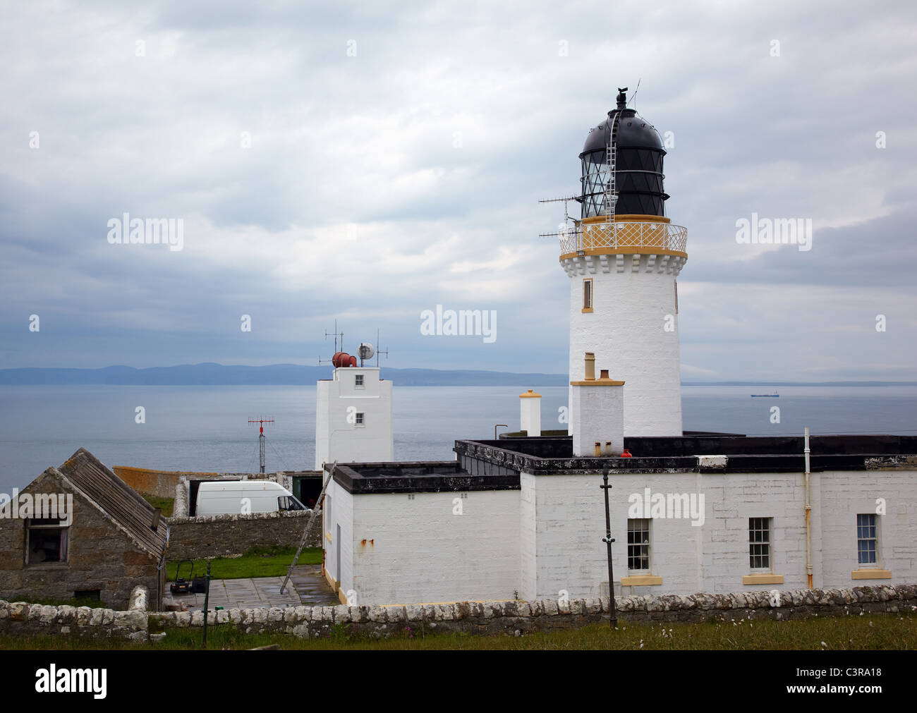 Lighthouse at Dunnet Head - the north point of scotland Stock Photo - Alamy