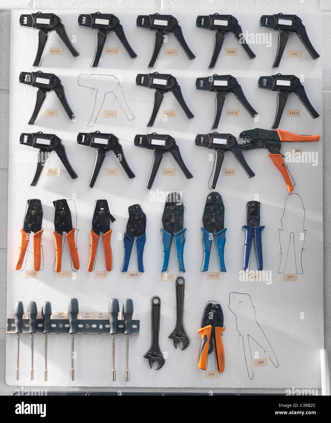 Tool order hi-res stock photography and images - Alamy