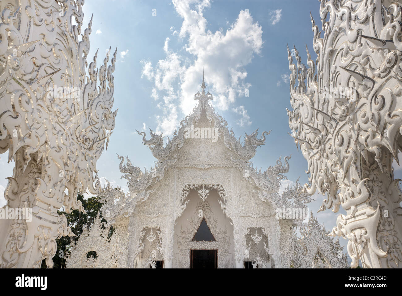 white temple wat rong khun in chiang rai, thailand Stock Photo - Alamy