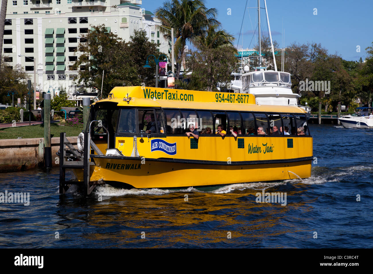 Fort Lauderdale waterway, Florida Stock Photo - Alamy