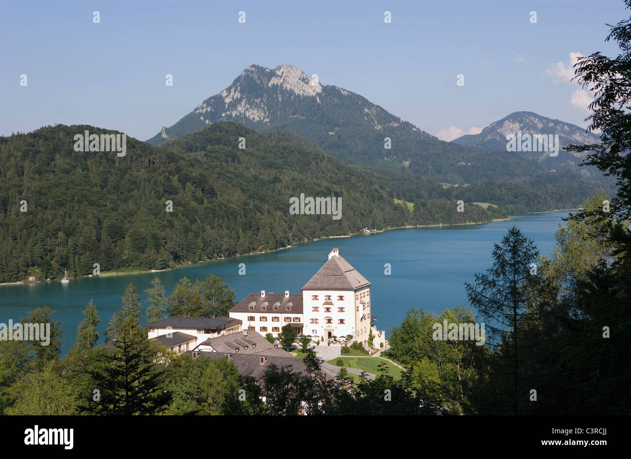 Austria, Salzkammergut, Schloss Fuschl, Schober, View of fuschlsee lake ...