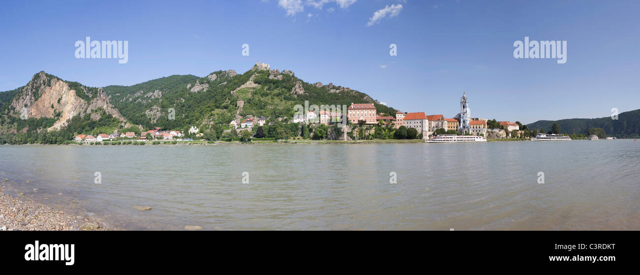 Wachau, Spitz, View of castle by danube river with mountain Stock Photo ...