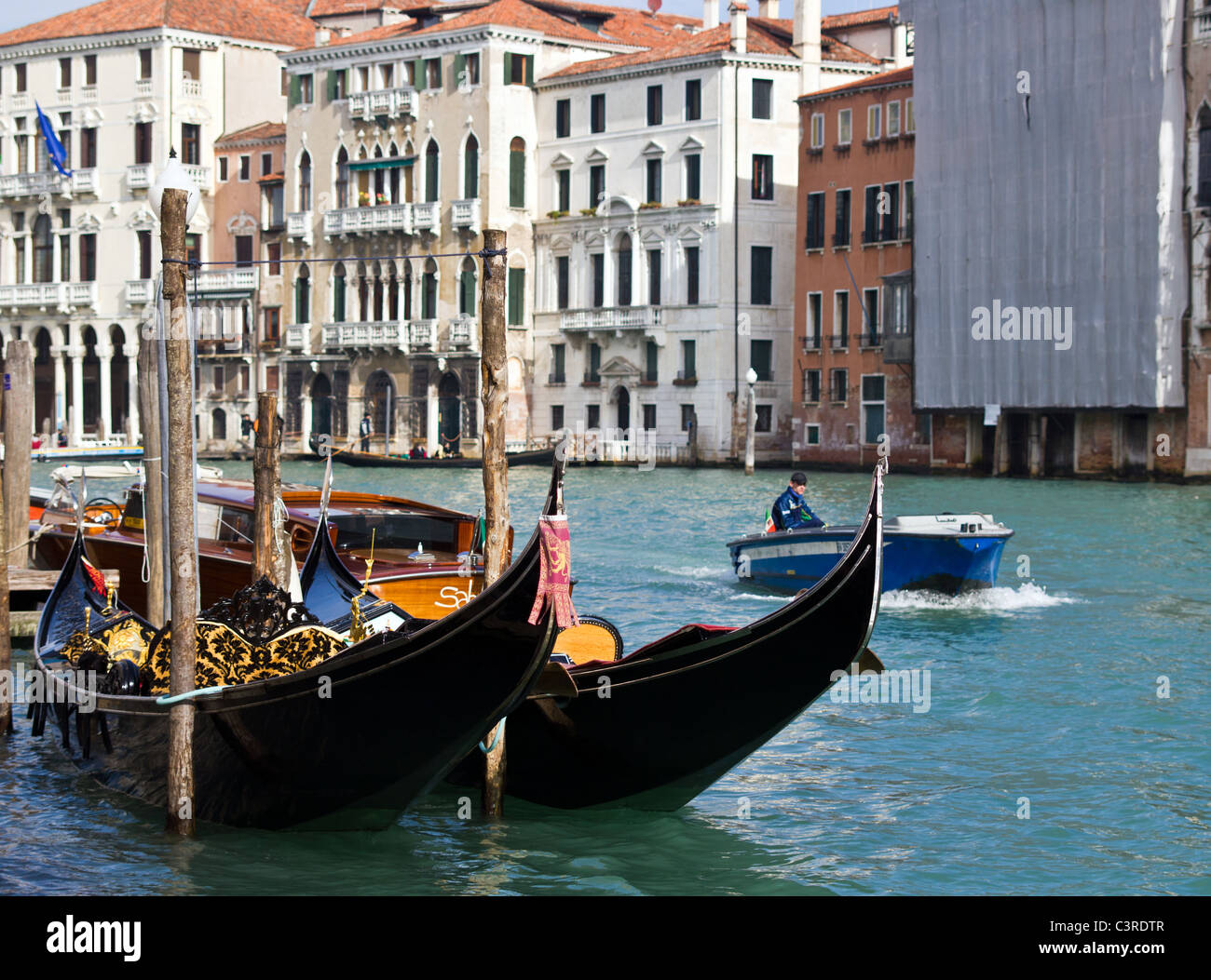 Mooring launch hi-res stock photography and images - Alamy