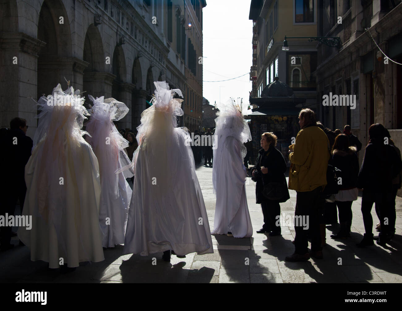 Costumed revelers hi-res stock photography and images - Alamy
