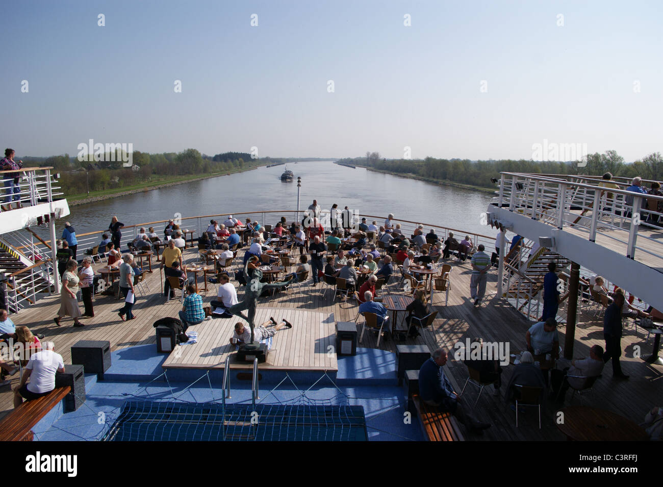 Ship traffic on kiel canal hi-res stock photography and images - Alamy