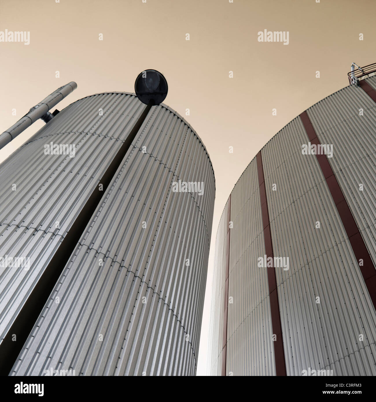 Storage tanks for oil at dusk hi-res stock photography and images - Alamy