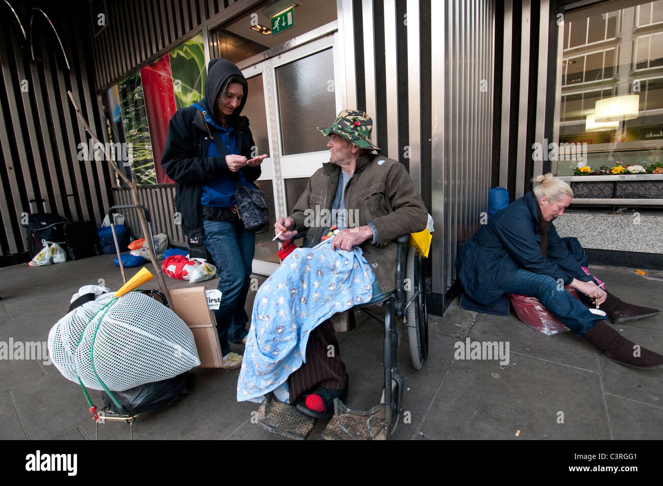 Homeless people outside Westminster Cathedral in Victoria area Central ...