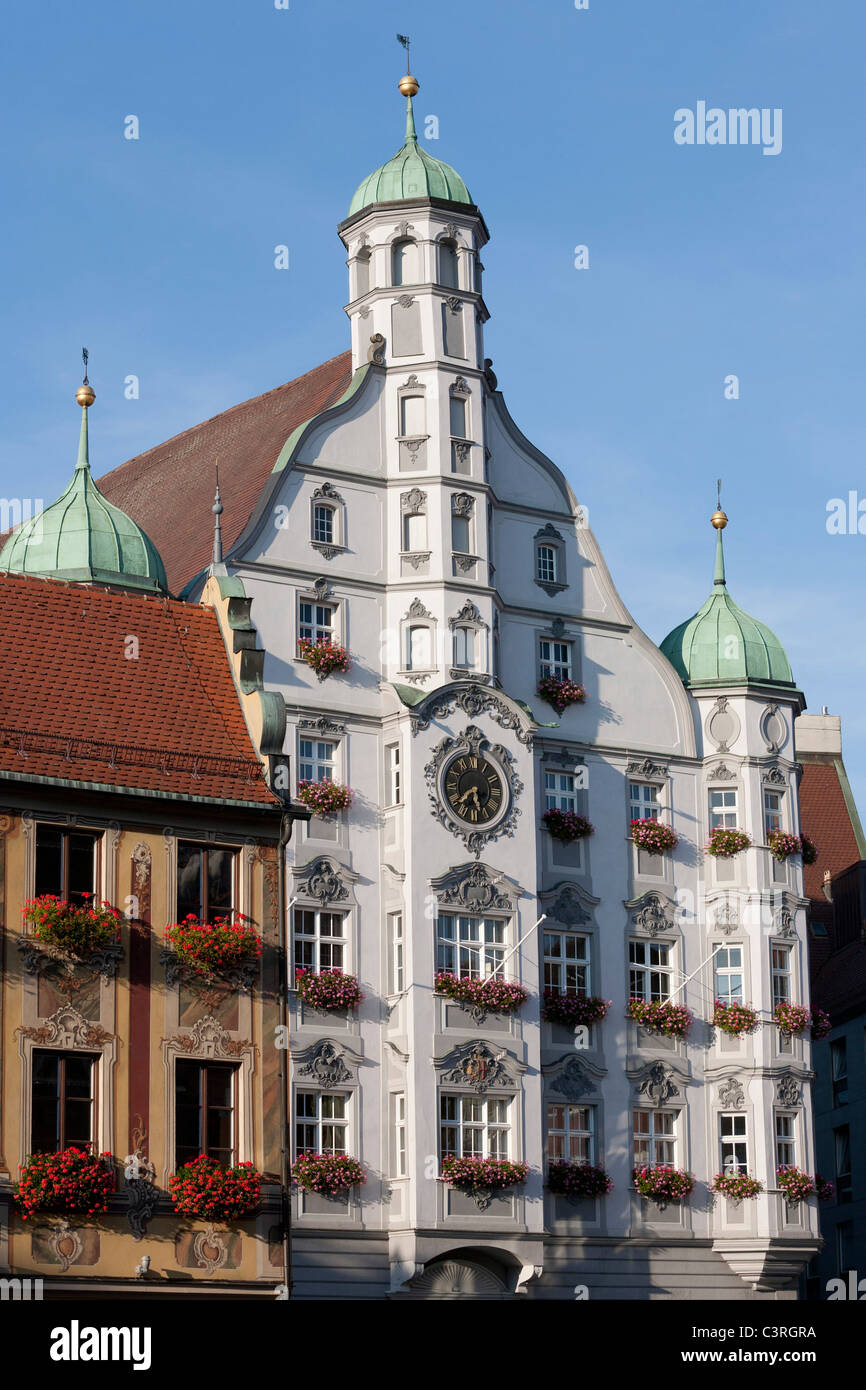 Germany, Bavaria, Memmingen, View of market place with town hall and ...