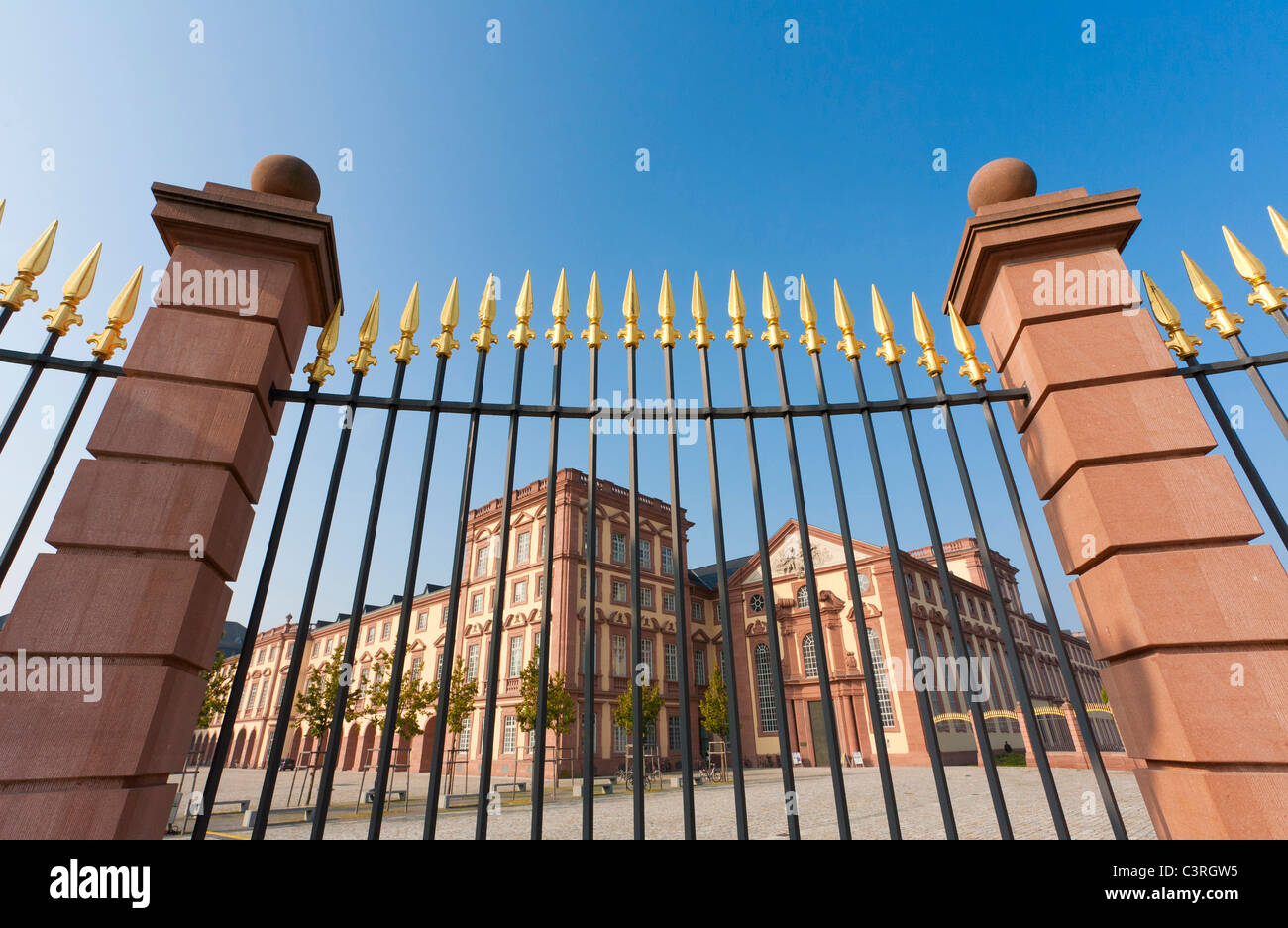 Mannheim palace hi-res stock photography and images - Alamy