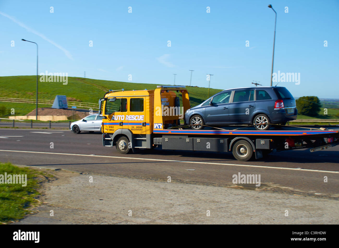 Vehicle breakdown emergency breakdowns hi-res stock photography and ...