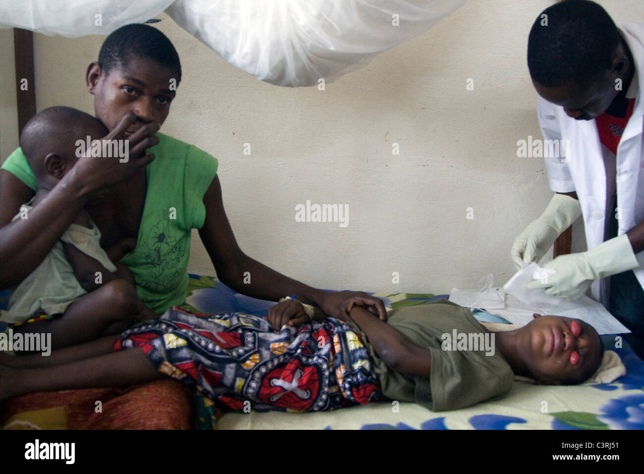 Africa hospital ward bed hi-res stock photography and images - Alamy