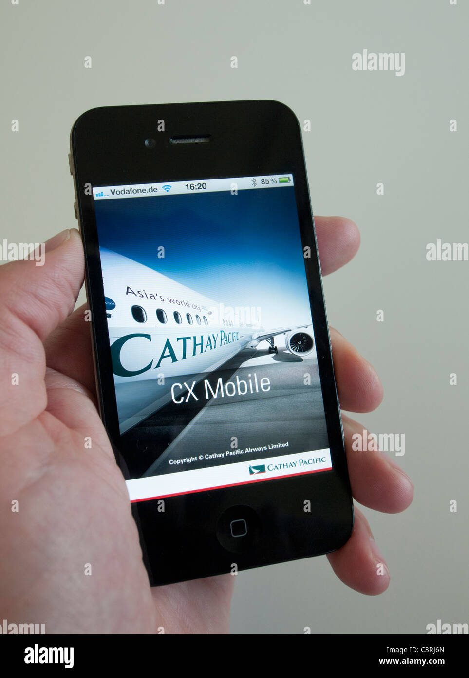 Cathay pacific app hi-res stock photography and images - Alamy