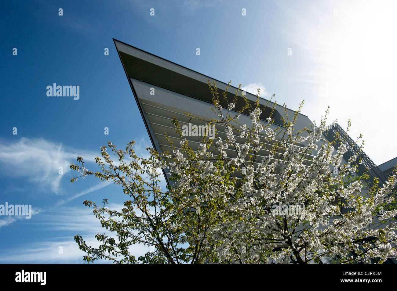 Spring in Oxford and the University looks great in the colours up in ...