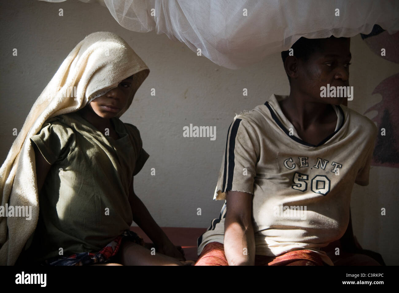 Africa hospital ward bed hi-res stock photography and images - Alamy