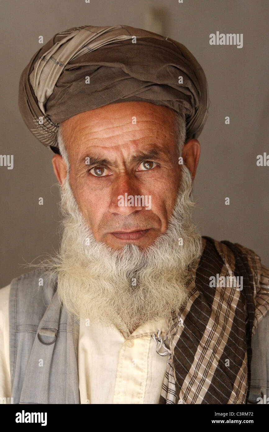 Beard afghan hi-res stock photography and images - Alamy