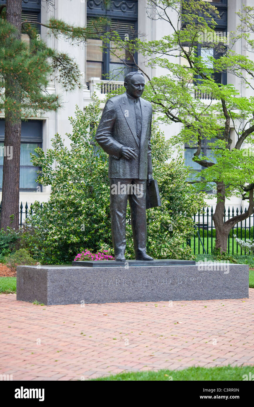 Harry byrd statue memorial state hi-res stock photography and images ...