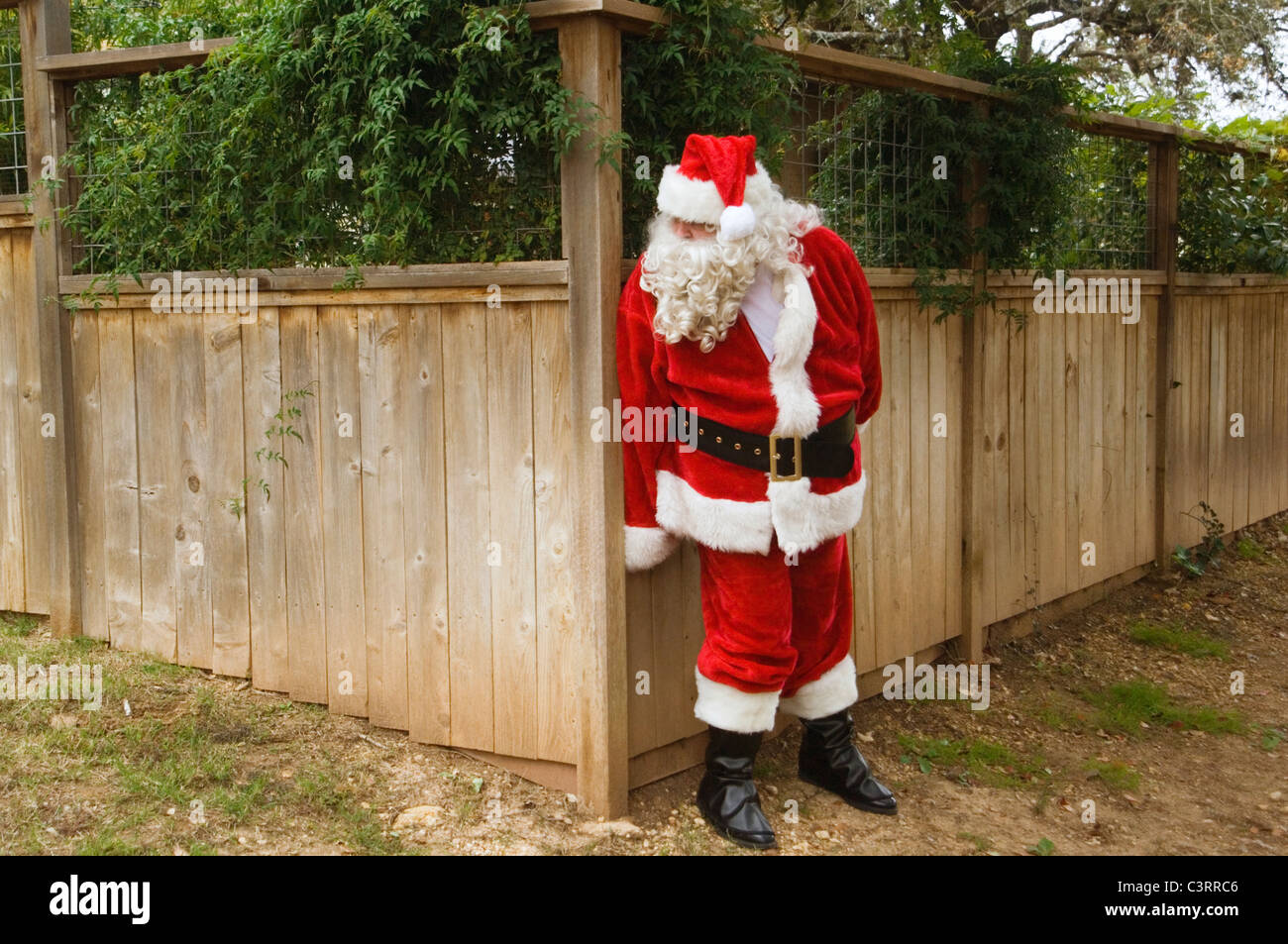 Behind fence hi-res stock photography and images - Alamy